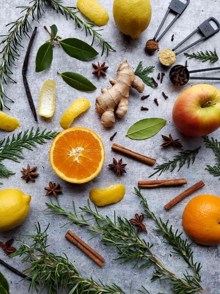 5 Easy Simmer Pot Recipes: How to Make Stovetop Potpourri ~ Homestead ...