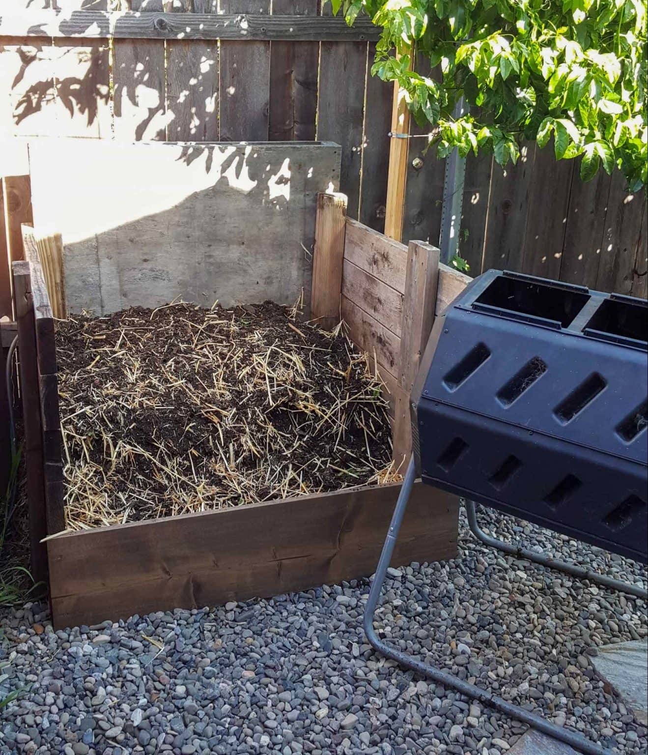 How to Build a Compost Bin: Step-by-Step Guide with Photos ~ Homestead ...