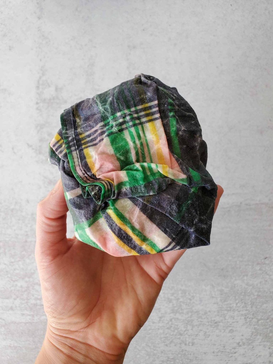DIY: Easy Homemade Beeswax Wraps (Reusable Food Wraps) ~ Homestead and ...