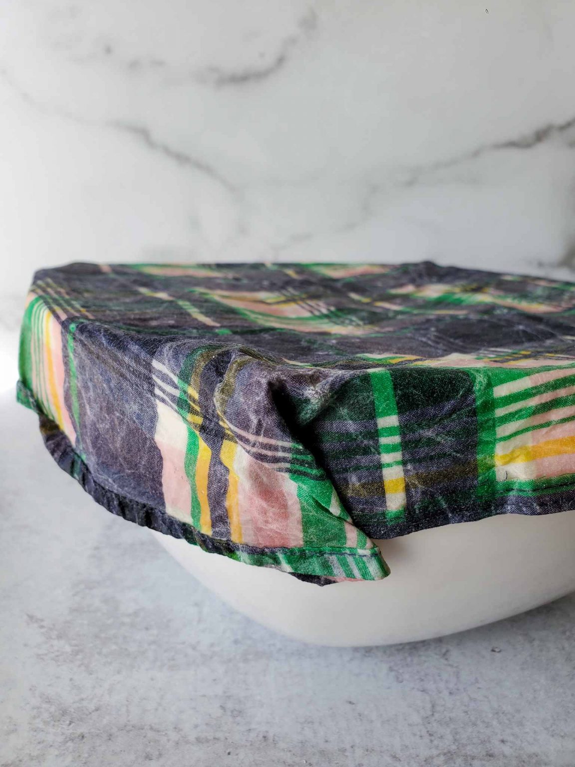 DIY: Easy Homemade Beeswax Wraps (Reusable Food Wraps) ~ Homestead and ...