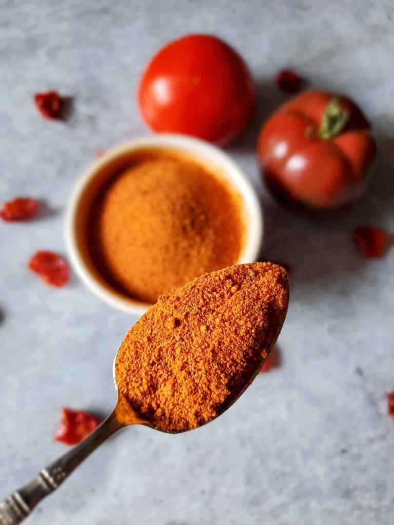 How to Make Tomato Powder (Fresh Tomatoes or Saved Skins) ~ Homestead ...