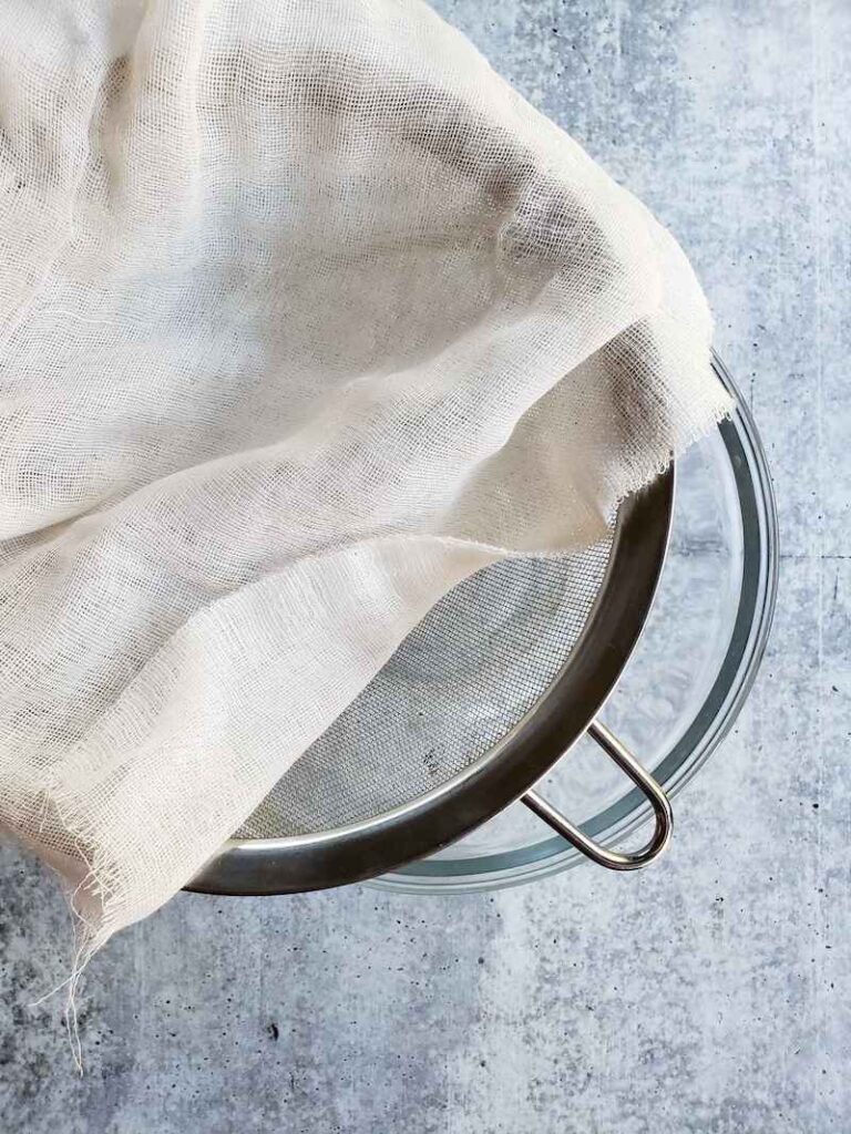 How to Make Medicinal Herb Infused Oil: Two Ways ~ Homestead and Chill