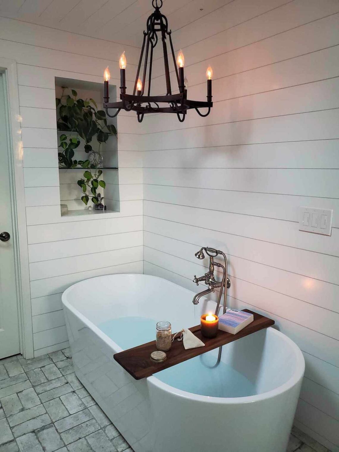 DIY Bath Salt Recipe (How to Make Soothing Bath Salts) ~ Homestead and ...