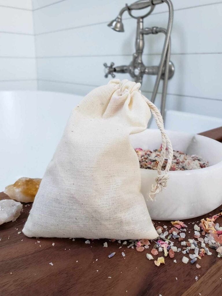 DIY Bath Salt Recipe (How to Make Bath Salts) ~ Homestead and Chill