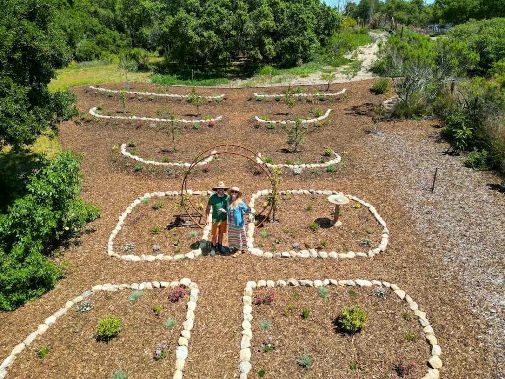 How to Install Solar Powered Drip Irrigation, Controller and Valves ...