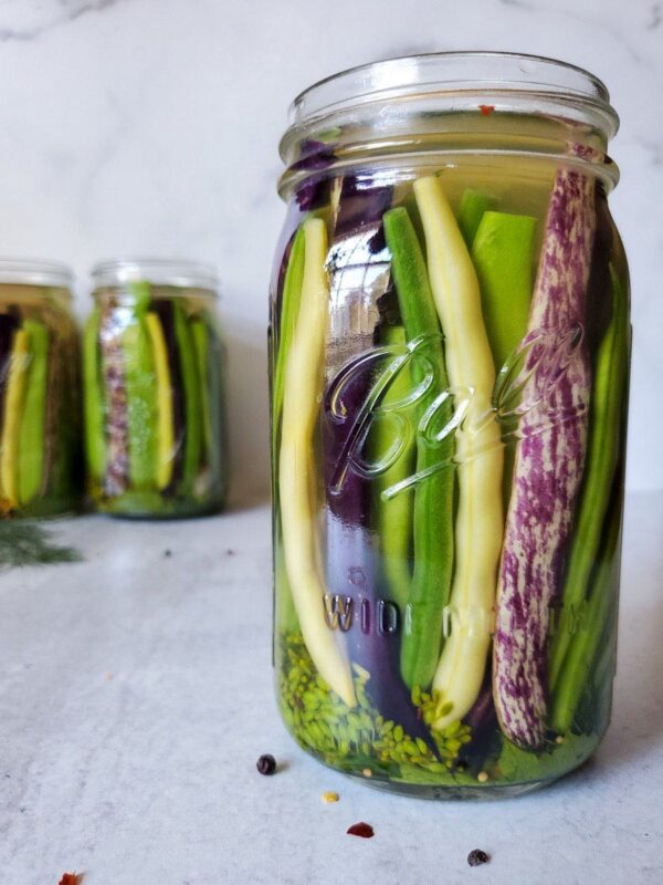 Quick Pickled Dilly Green Beans Recipe (Refrigerator or Canning ...