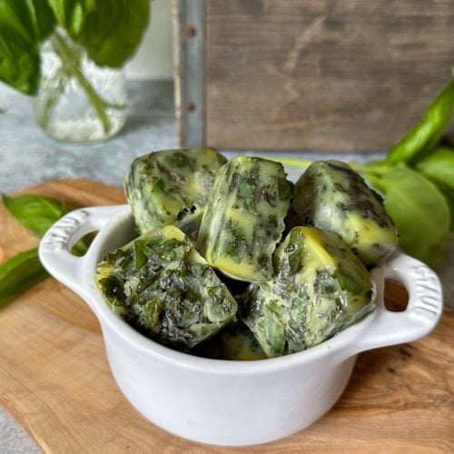 How to Freeze Basil in Ice Cube Trays (Olive Oil or Water) ~ Homestead ...