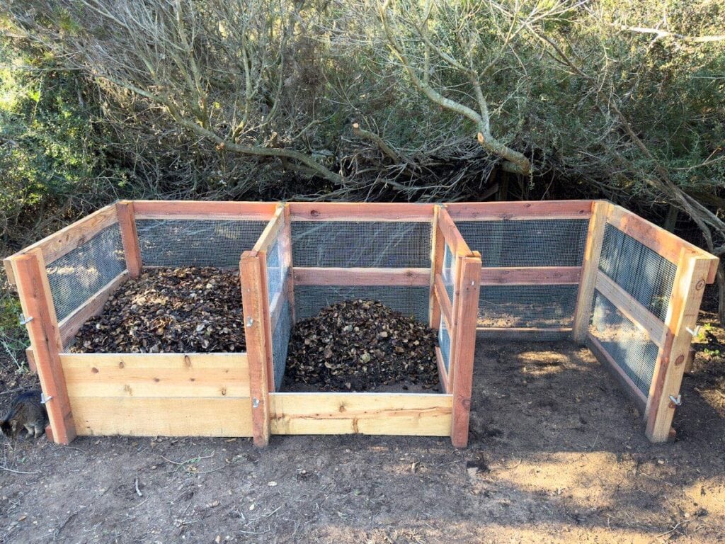 How to Build a Compost Bin: Step-by-Step Guide with Photos ~ Homestead ...