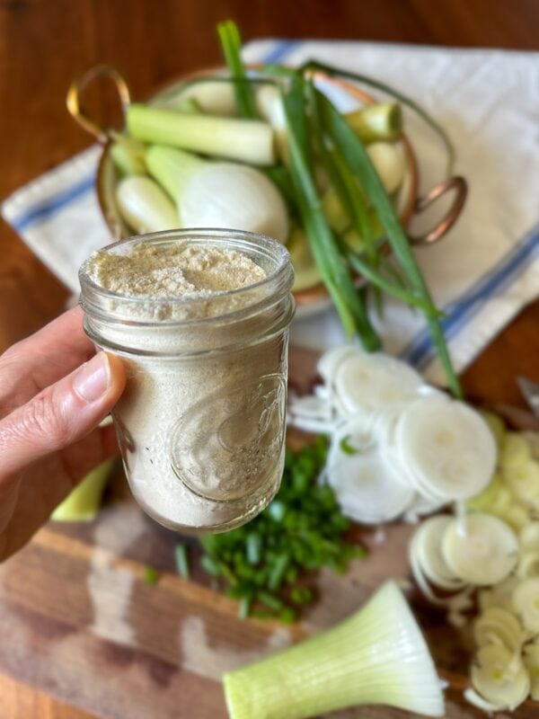How to Make Homemade Onion Powder (Dehydrator or Oven) ~ Homestead and ...