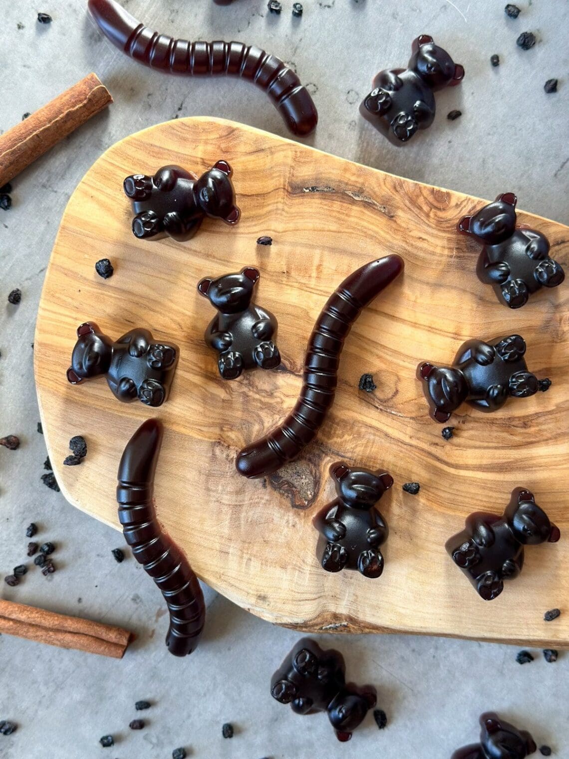 Easy Elderberry Gummies Recipe (How to Make Elderberry Gummies ...